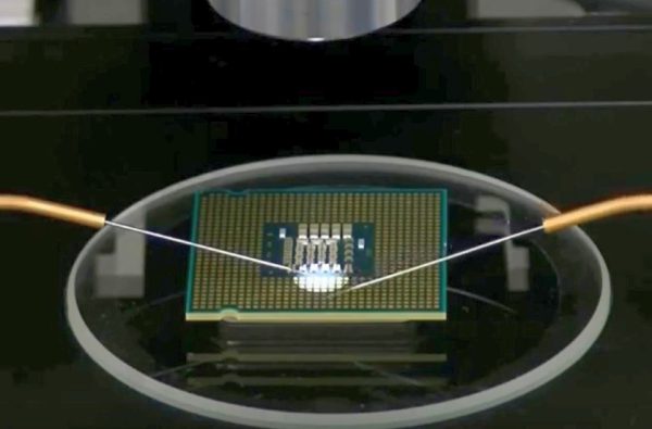 AxisPro with tungsten probe enables to check conduction of a few µm ...